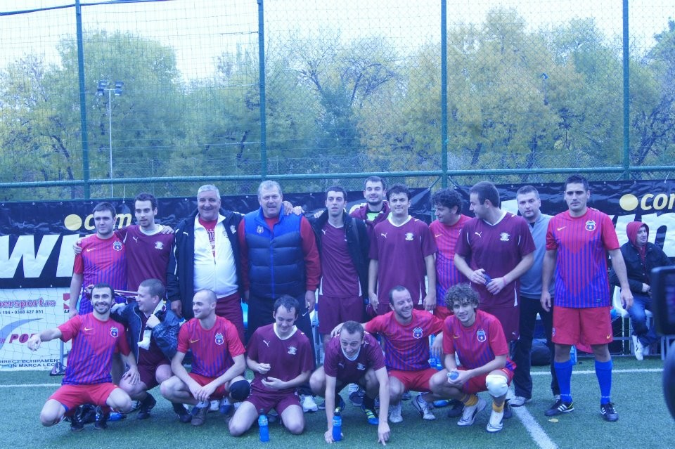 Primul joc de fotbal prin sms din România