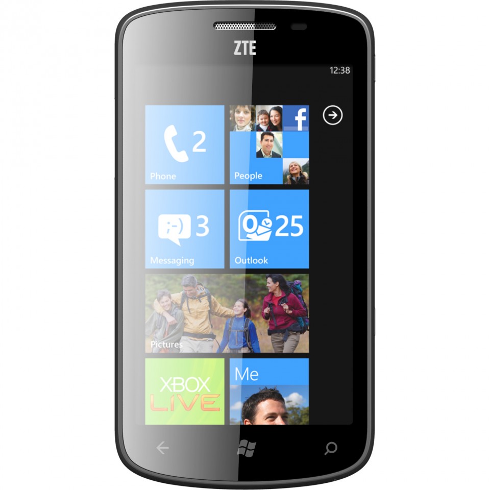 ZTE Tania - cel mai ieftin smartphone cu Windows Phone 7.5, în oferta eMAG