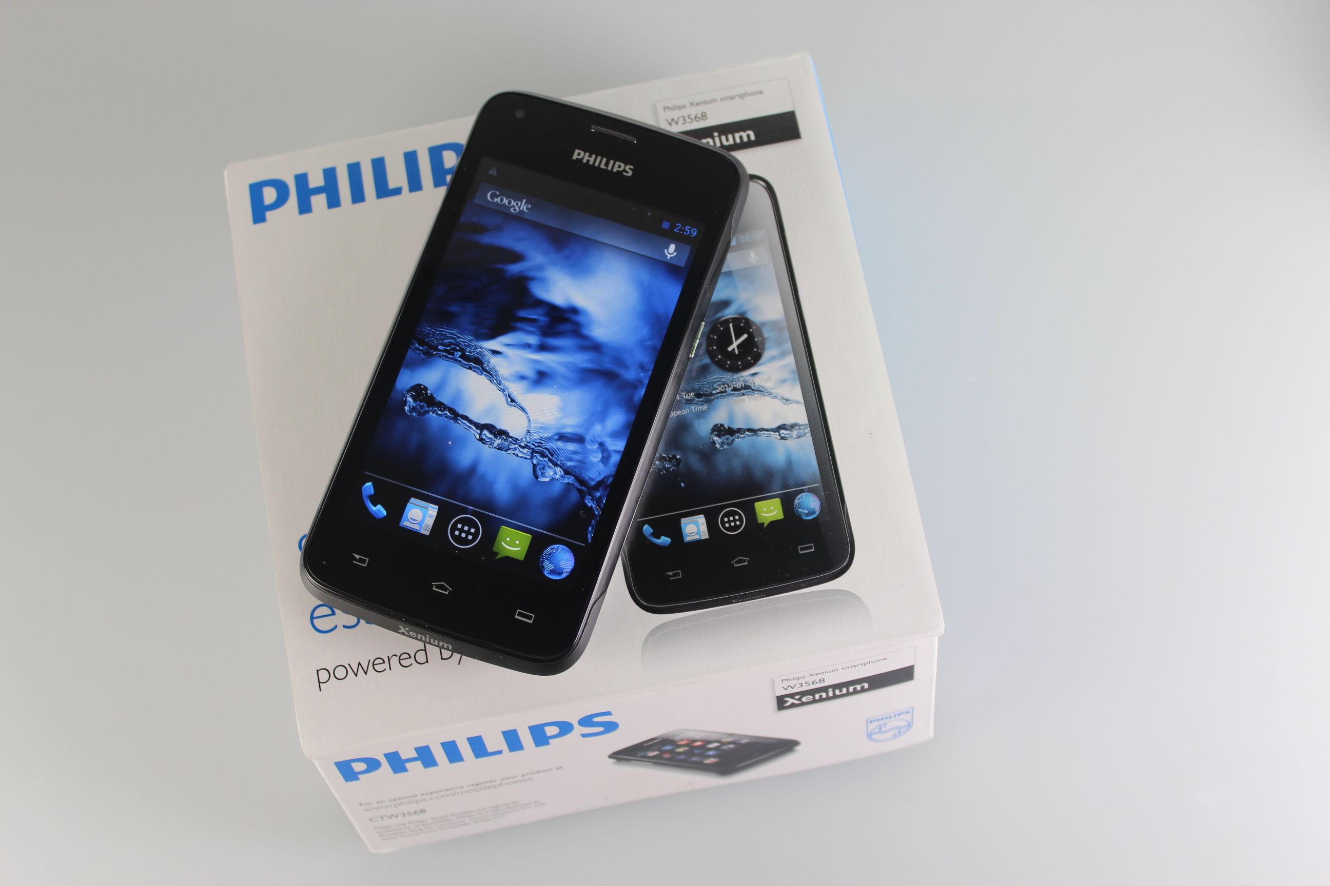 Philips Xenium W3568 - unboxing și primele impresii