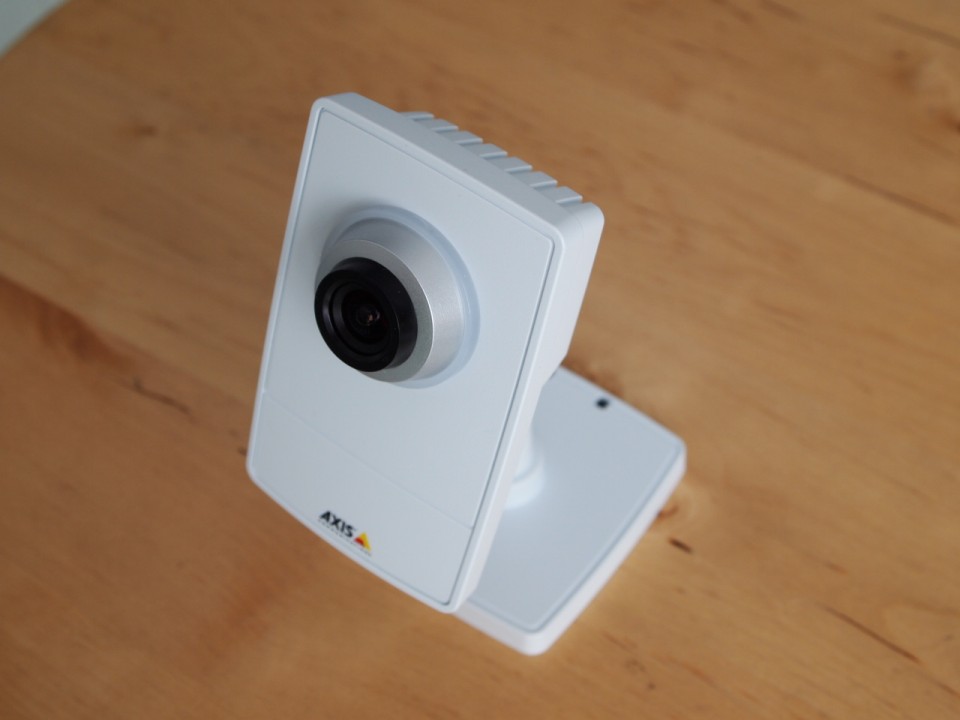 Cameră de supraveghere AXIS M1004-W - review