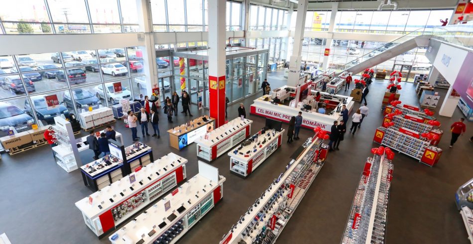 Cum a fost la deschiderea celui mai mare magazin Altex din România ...