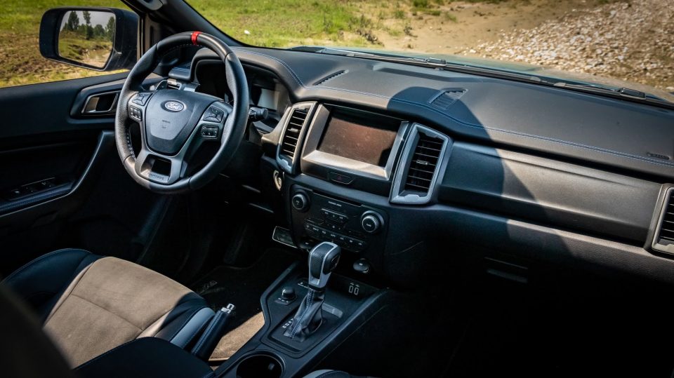 Ford Ranger Raptor 2020 - review Ford Ranger Raptor 2020 - review