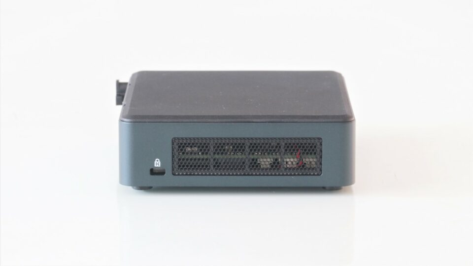 Intel NUC 11 Pro Kit NUC11TNKi3 - review