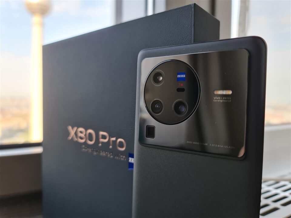 Interviu cu Daniel Götz despre Vivo X80 Pro (parteneriatul cu ZEISS și funcțiile prin care iese ...