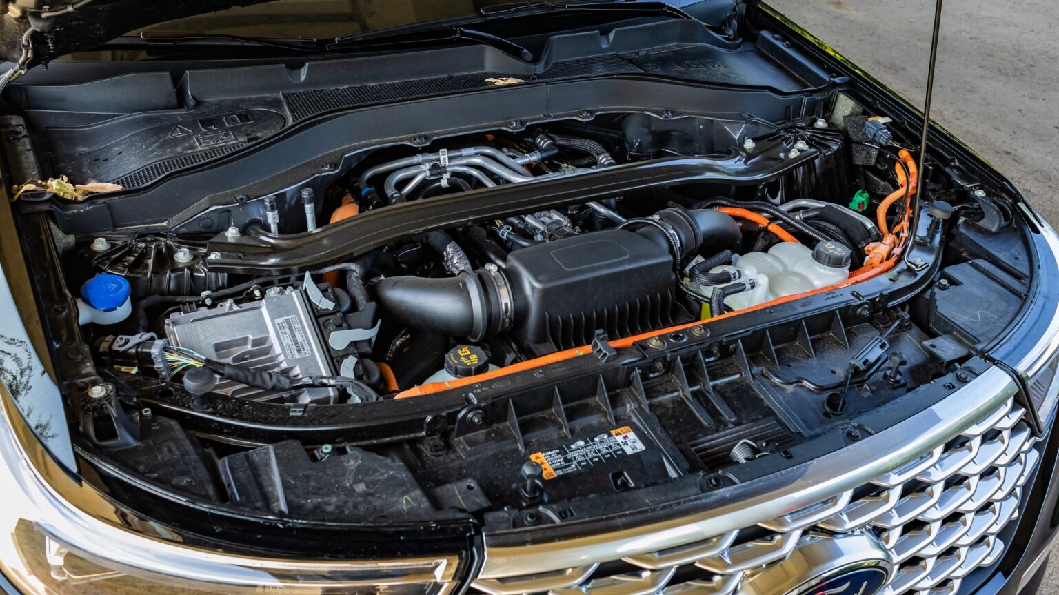 Ford Explorer 2022 PHEV Platinum - review