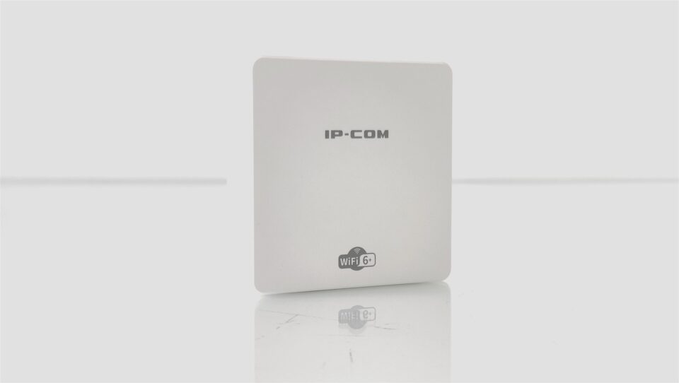 Access Point Wi-Fi 6 AX3000 IP-COM Pro-6-IW - review