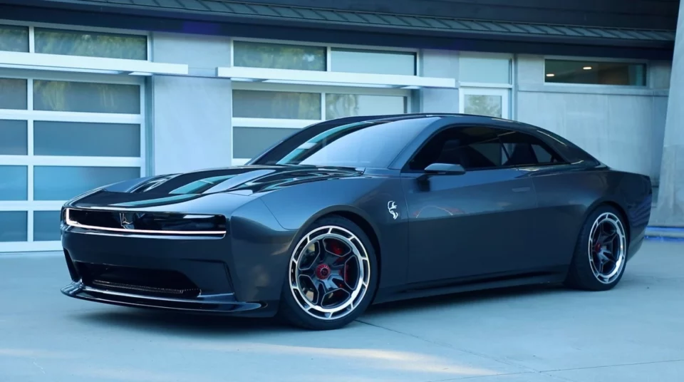Dodge Charger ar putea fi prima maşină 100% electrică ce va simula în ...
